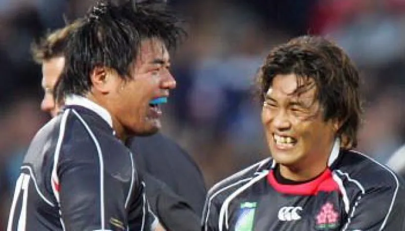 Japan crunching tackles on Canada | Rugbydump