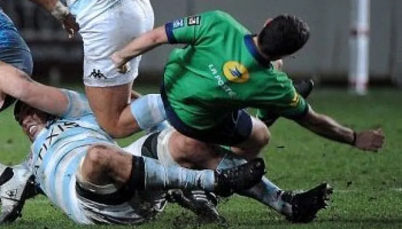 French referee horrifically breaks leg, collarbone, and sprains ankle ...