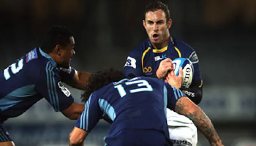 Rene Ranger's massive tackle on the Brumbies' Nic White | Rugbydump