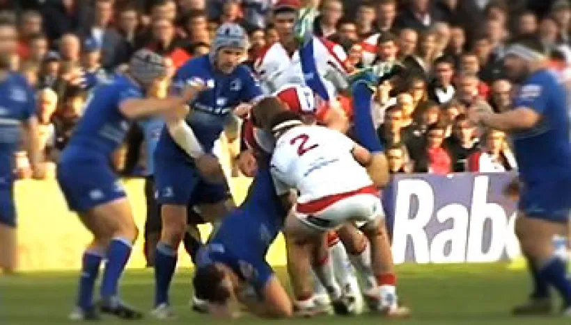 Tom Court shown straight red card for tip tackle on Devin Toner | Rugbydump