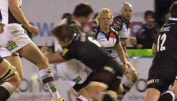 Newcastle's Richard Mayhew crunches Harlequins' Sam Smith | Rugbydump