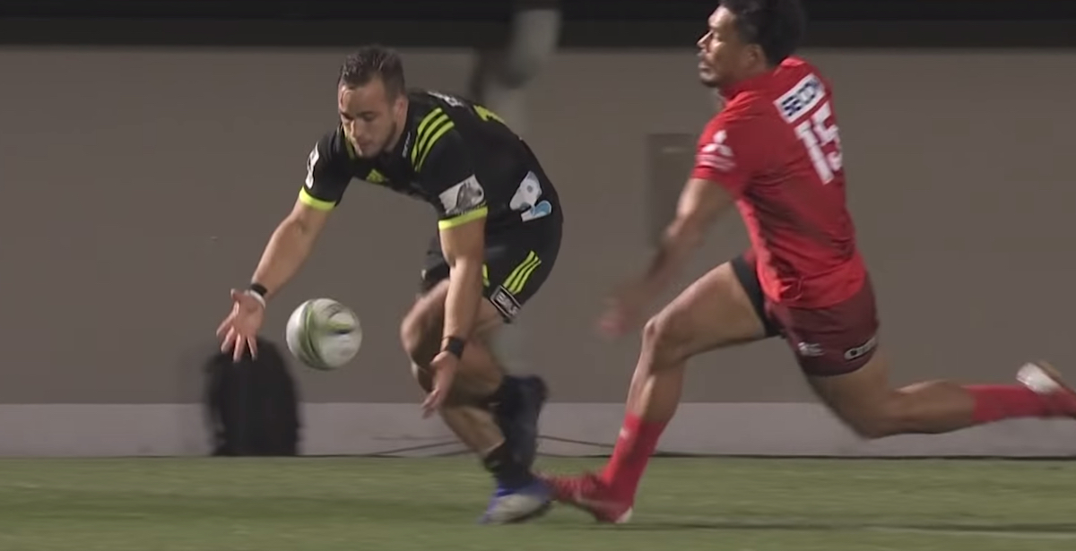 Hurricanes complete stunning comeback with late 60-metre try | Rugbydump