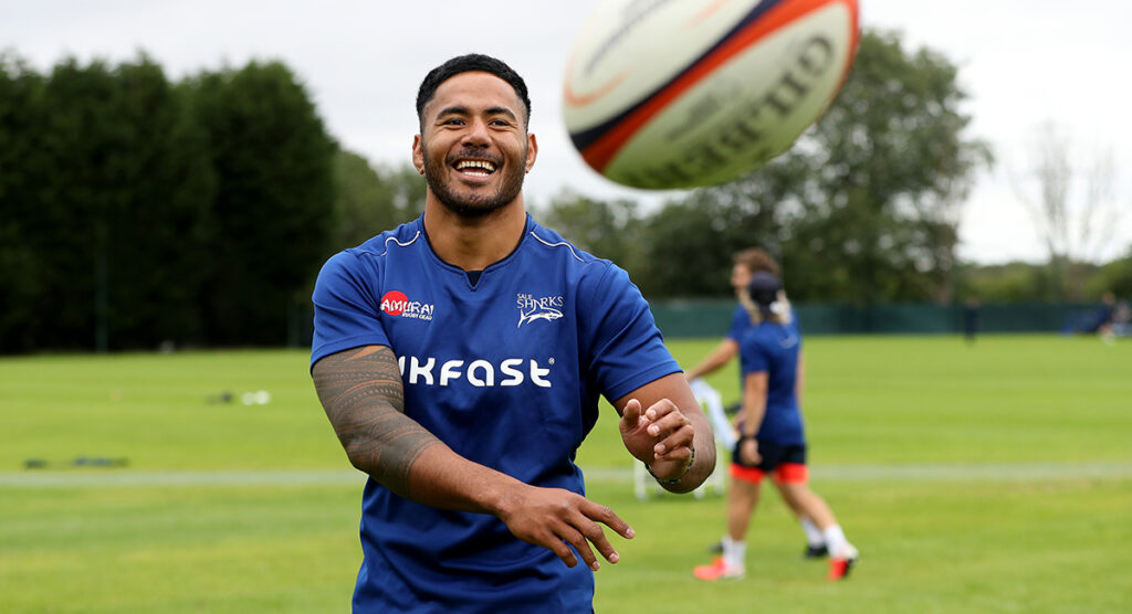 Manu Tuilagi looking happy and at home as he starts training with new ...