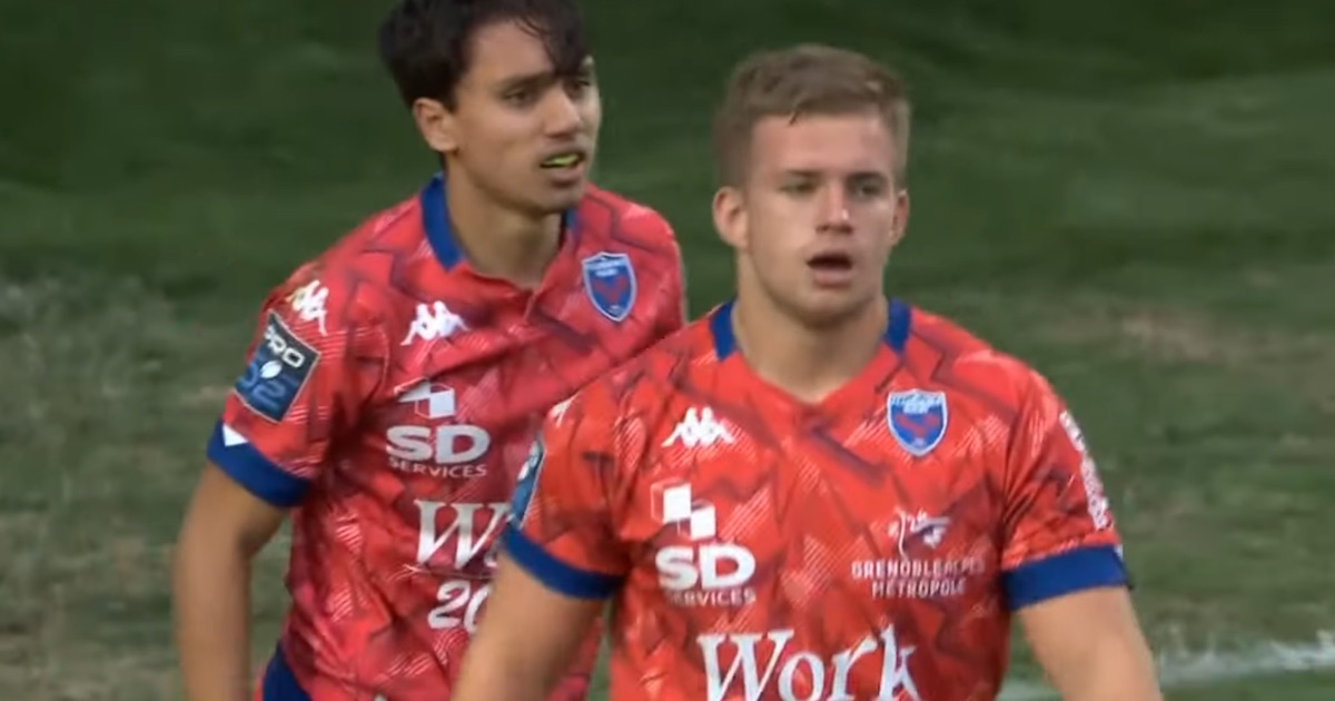 French second division team goes the length of the field for incredible ...