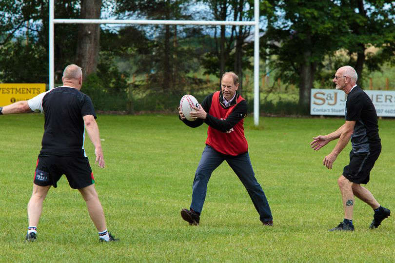 Prince Edward skins opposition with Royal Goose Step | Rugbydump