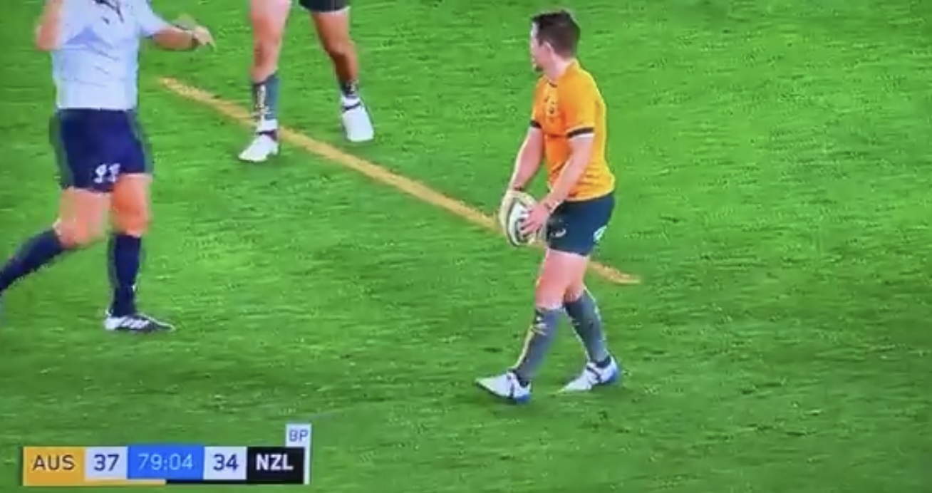 Crazy refereeing decision leads to All Blacks win | Rugbydump