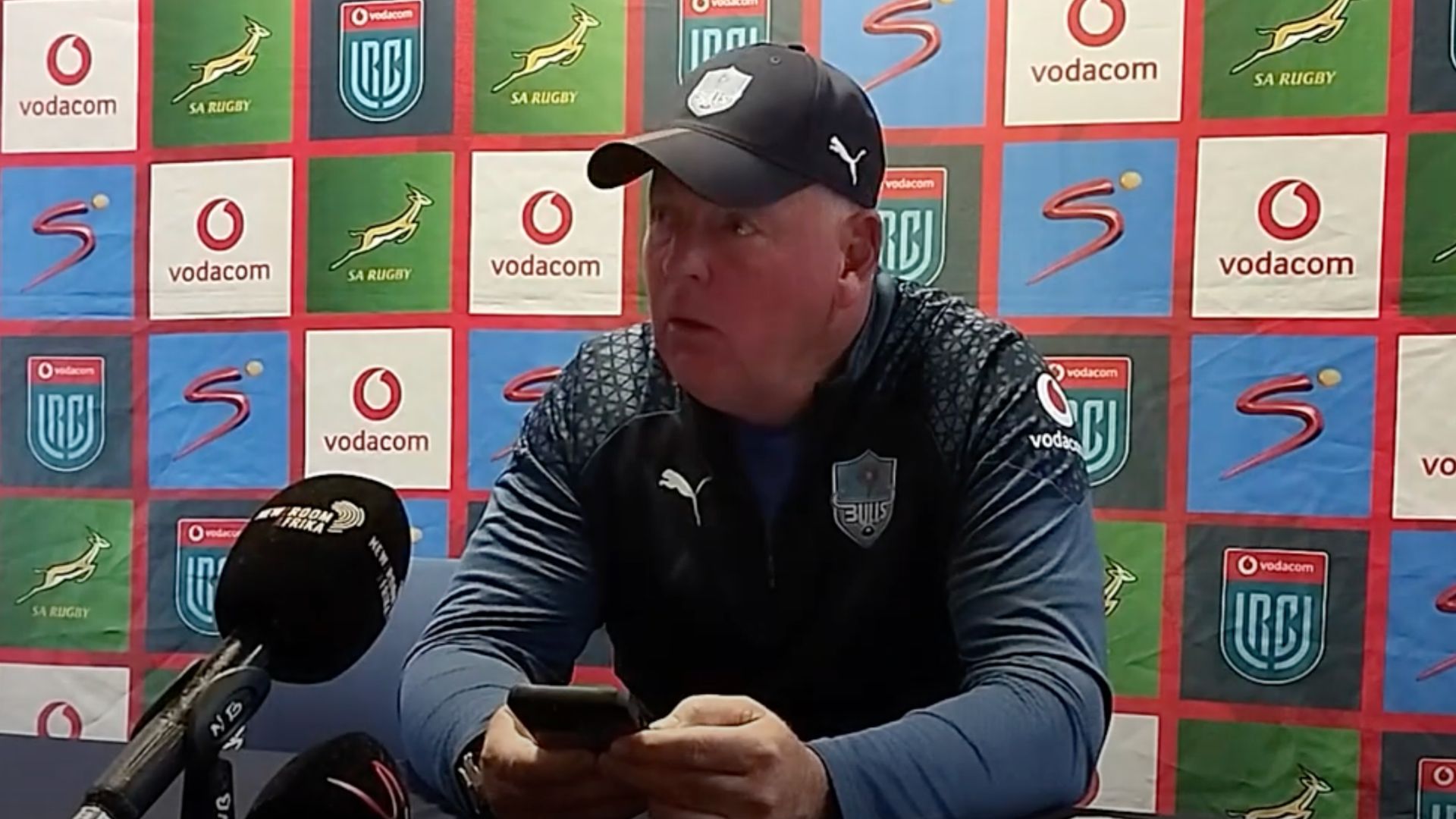 'I think that people who read into that are naive' Jake White discuss ...