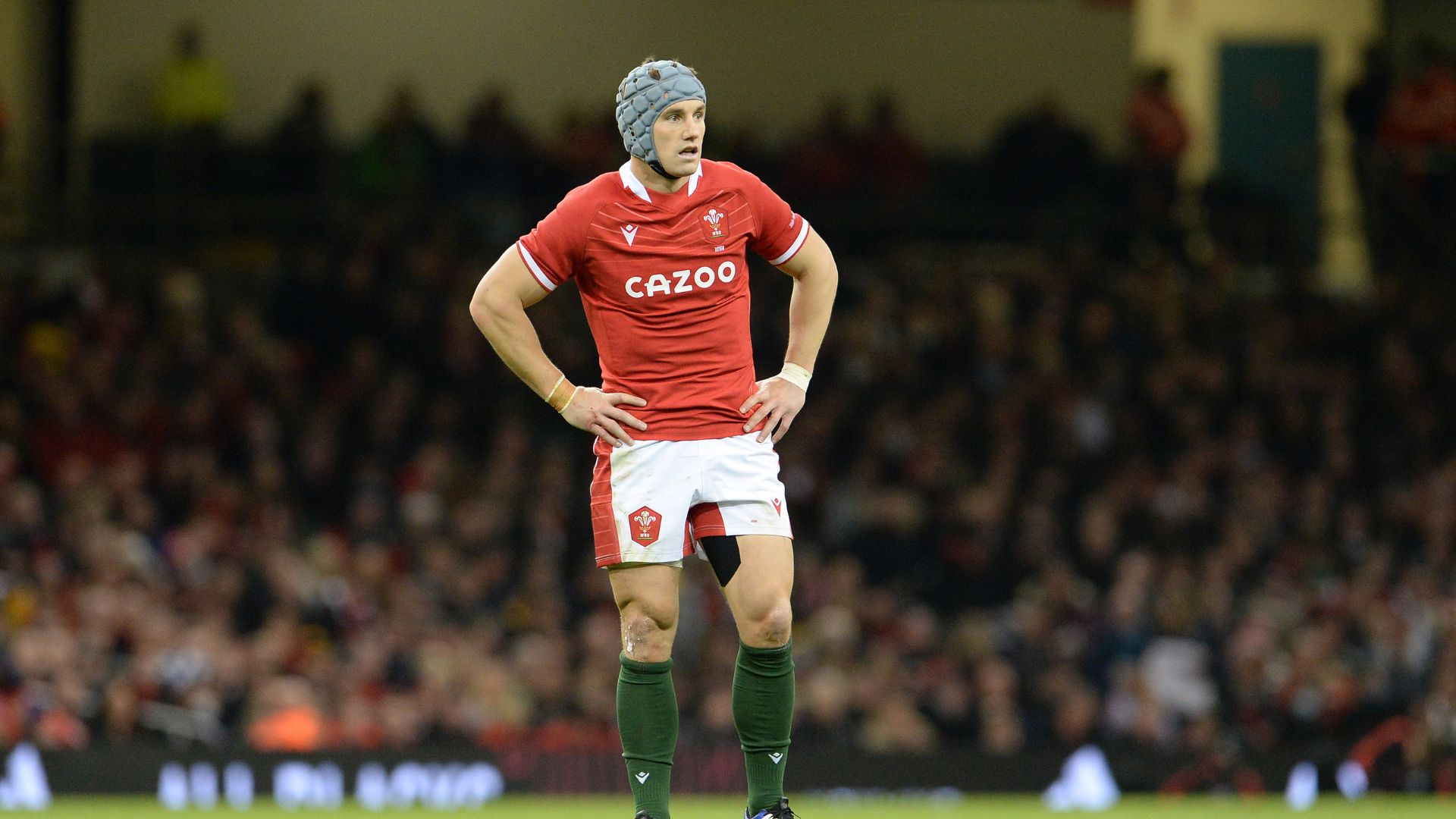Welsh Rugby Star Jonathan 'Foxy' Davies Retires After Illustrious ...